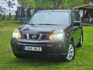 Black Nissan X-Trail 2008 in Tallinn, with an engine capacity of 2.00 L and mileage of 308 thousand km for 4198 €, photo 3 on AUTOMOTO.COM.LV