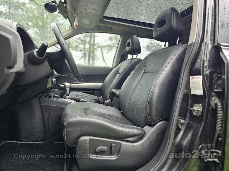 Black Nissan X-Trail 2008 in Tallinn, with an engine capacity of 2.00 L and mileage of 308 thousand km for 4198 €, photo 9 on AUTOMOTO.COM.LV