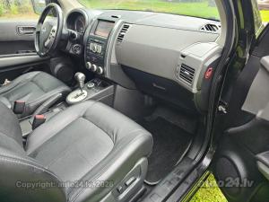 Black Nissan X-Trail 2008 in Tallinn, with an engine capacity of 2.00 L and mileage of 308 thousand km for 4198 €, photo 11 on AUTOMOTO.COM.LV