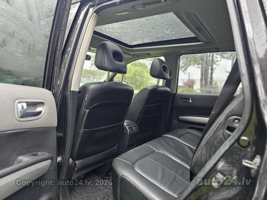 Black Nissan X-Trail 2008 in Tallinn, with an engine capacity of 2.00 L and mileage of 308 thousand km for 4198 €, photo 13 on AUTOMOTO.COM.LV