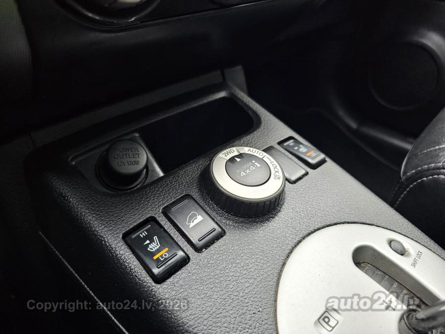 Black Nissan X-Trail 2008 in Tallinn, with an engine capacity of 2.00 L and mileage of 308 thousand km for 4198 €, photo 16 on AUTOMOTO.COM.LV