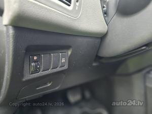 Black Nissan X-Trail 2008 in Tallinn, with an engine capacity of 2.00 L and mileage of 308 thousand km for 4198 €, photo 22 on AUTOMOTO.COM.LV