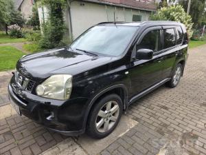 Black Nissan X-Trail 2008 in Riga, with an engine capacity of 2.50 L and mileage of 276 thousand km for 3200 €, photo 1 on AUTOMOTO.COM.LV