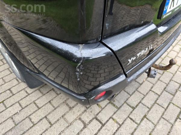 Black Nissan X-Trail 2008 in Riga, with an engine capacity of 2.50 L and mileage of 276 thousand km for 3200 €, photo 5 on AUTOMOTO.COM.LV