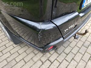 Black Nissan X-Trail 2008 in Riga, with an engine capacity of 2.50 L and mileage of 276 thousand km for 3200 €, photo 6 on AUTOMOTO.COM.LV