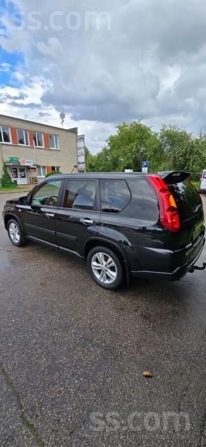 Melns Nissan X-Trail 2008 Dobele, ar dzinēja tilpumu 2.00 L un nobraukumu 236 tūkst. km par 4995 €, foto 6 vietnē AUTOMOTO.COM.LV