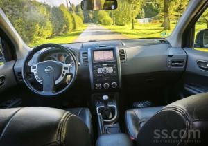 Melns Nissan X-Trail 2008 Rīga, ar dzinēja tilpumu 2.00 L un nobraukumu 246 tūkst. km par 5850 €, foto 13 vietnē AUTOMOTO.COM.LV