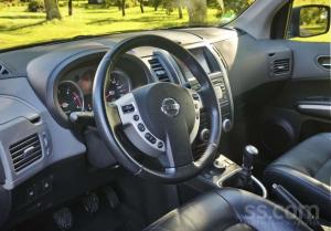 Melns Nissan X-Trail 2008 Rīga, ar dzinēja tilpumu 2.00 L un nobraukumu 246 tūkst. km par 5850 €, foto 14 vietnē AUTOMOTO.COM.LV
