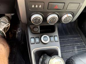 Black Nissan X-Trail 2008 in Marijampole, with an engine capacity of 2.00 L and mileage of 305 thousand km for 2750 €, photo 11 on AUTOMOTO.COM.LV