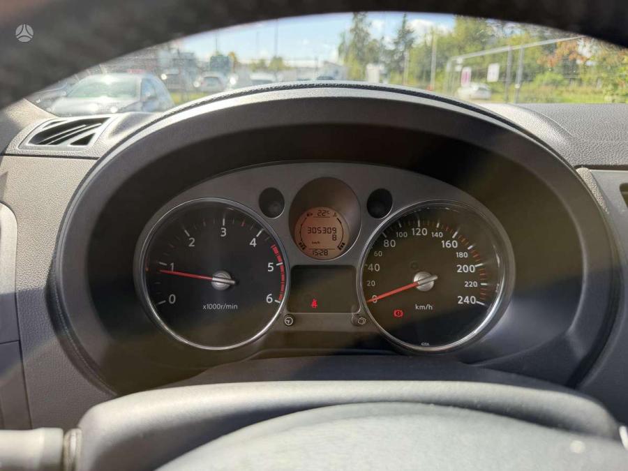 Black Nissan X-Trail 2008 in Marijampole, with an engine capacity of 2.00 L and mileage of 305 thousand km for 2750 €, photo 12 on AUTOMOTO.COM.LV