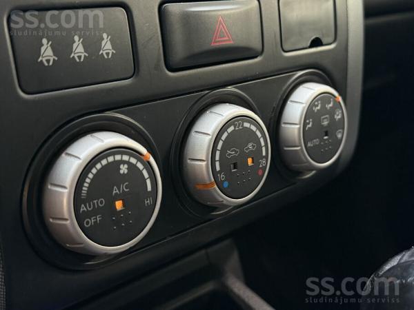 Black Nissan X-Trail 2009 in Jelgava, with an engine capacity of 2.00 L and mileage of 286 thousand km for 3800 €, photo 10 on AUTOMOTO.COM.LV