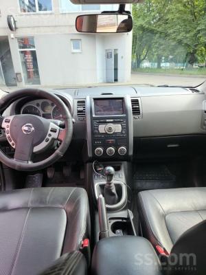 Black Nissan X-Trail 2009 in Riga, with an engine capacity of 2.00 L and mileage of 335 thousand km for 5250 €, photo 13 on AUTOMOTO.COM.LV