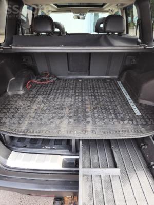 Black Nissan X-Trail 2009 in Riga, with an engine capacity of 2.00 L and mileage of 335 thousand km for 5250 €, photo 15 on AUTOMOTO.COM.LV