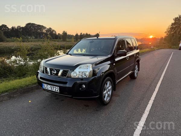 Black Nissan X-Trail 2009 in Riga, with an engine capacity of 2.00 L and mileage of 383 thousand km for 3500 €, photo 1 on AUTOMOTO.COM.LV
