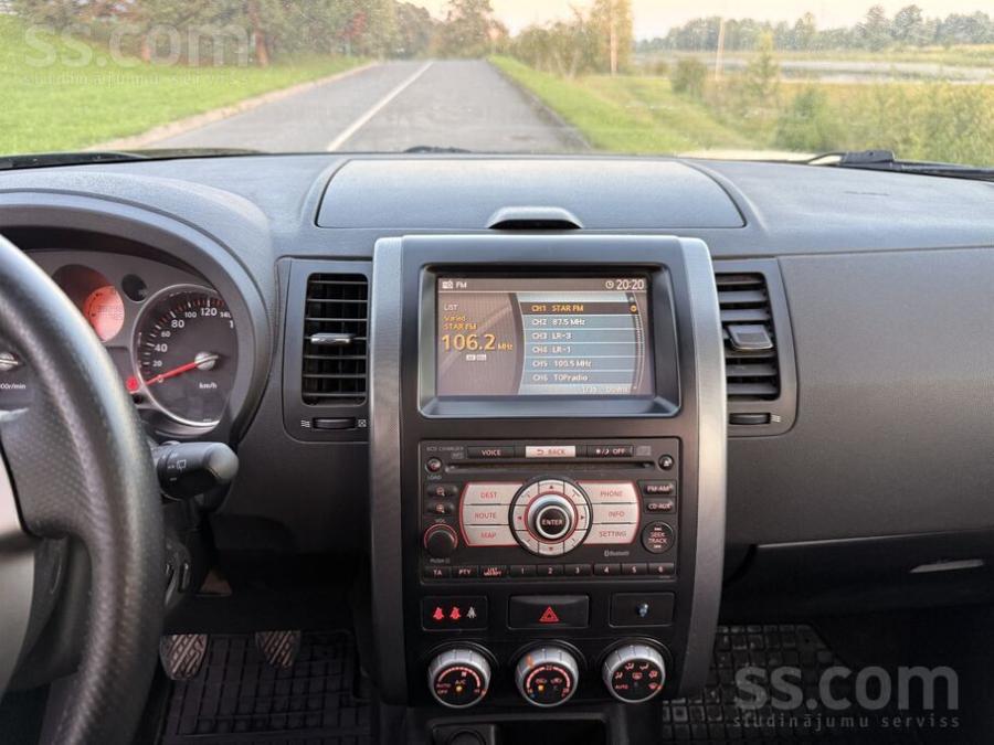 Black Nissan X-Trail 2009 in Riga, with an engine capacity of 2.00 L and mileage of 383 thousand km for 3500 €, photo 12 on AUTOMOTO.COM.LV