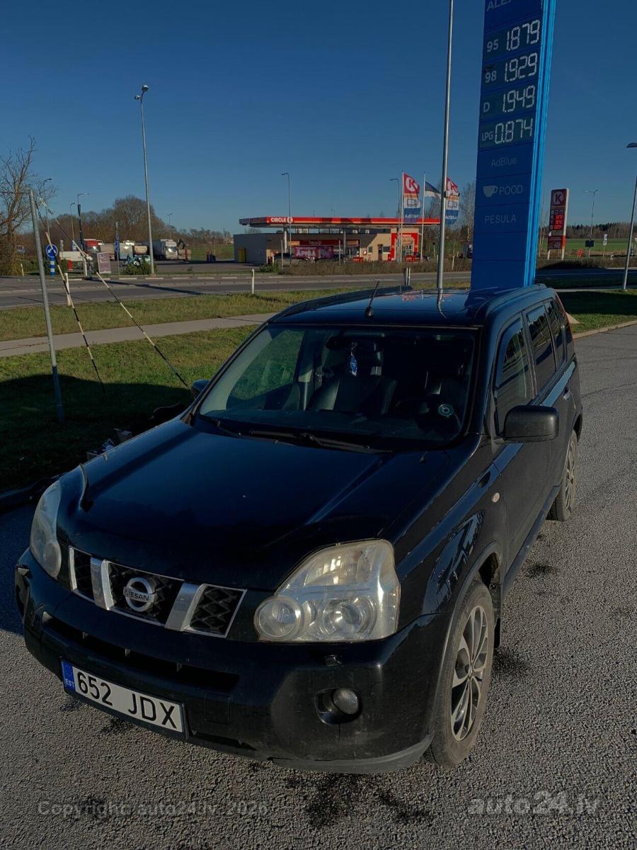 Black Nissan X-Trail 2010 in Tallinn, with an engine capacity of 2.00 L and mileage of 240 thousand km for 8000 €, photo 1 on AUTOMOTO.COM.LV