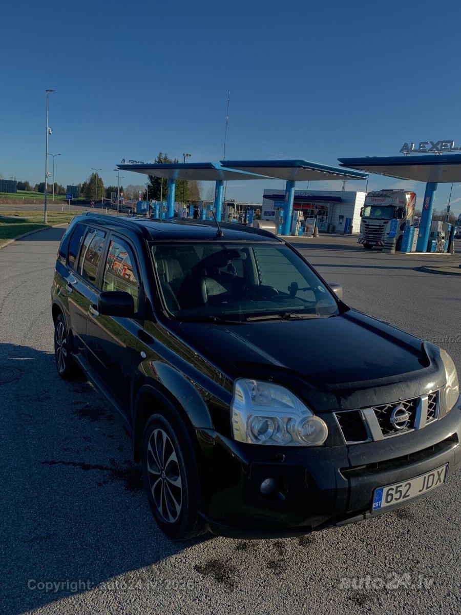 Black Nissan X-Trail 2010 in Tallinn, with an engine capacity of 2.00 L and mileage of 240 thousand km for 8000 €, photo 2 on AUTOMOTO.COM.LV