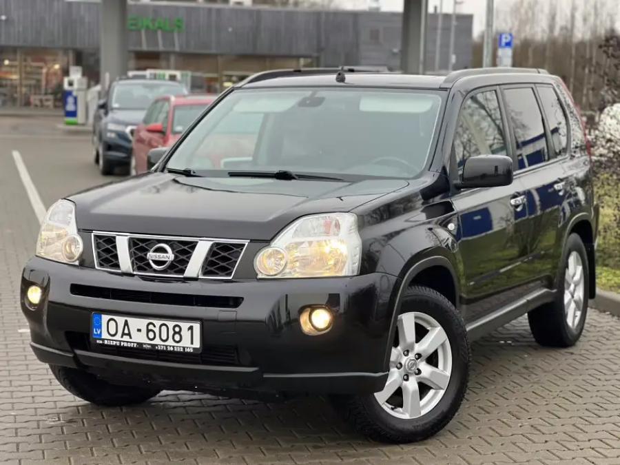 Black Nissan X-Trail 2010 in Jekabpils, with an engine capacity of 2.00 L and mileage of 278 thousand km for 6800 €, photo 1 on AUTOMOTO.COM.LV