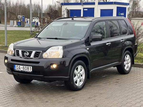 Black Nissan X-Trail 2010 in Jekabpils, with an engine capacity of 2.00 L and mileage of 278 thousand km for 6800 €, photo 3 on AUTOMOTO.COM.LV