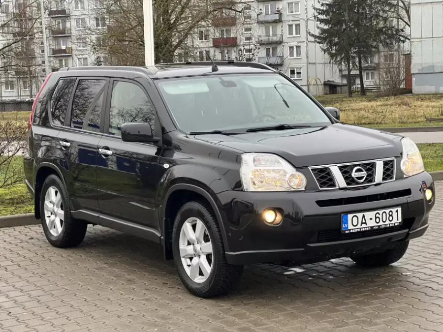 Black Nissan X-Trail 2010 in Jekabpils, with an engine capacity of 2.00 L and mileage of 278 thousand km for 6800 €, photo 6 on AUTOMOTO.COM.LV