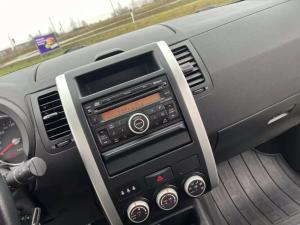 Black Nissan X-Trail 2010 in Jekabpils, with an engine capacity of 2.00 L and mileage of 278 thousand km for 6800 €, photo 24 on AUTOMOTO.COM.LV