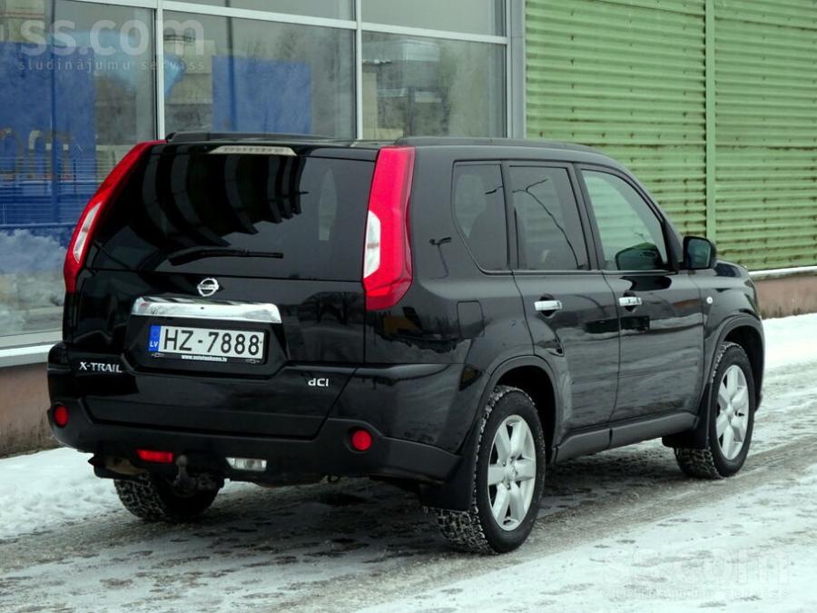 Melns Nissan X-Trail 2011 Rīga, ar dzinēja tilpumu 2.00 L un nobraukumu 268 tūkst. km par 6800 €, foto 2 vietnē AUTOMOTO.COM.LV