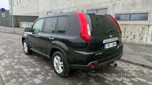 Melns Nissan X-Trail 2011 Tallina, ar dzinēja tilpumu 2.00 L un nobraukumu 217 tūkst. km par 5600 €, foto 5 vietnē AUTOMOTO.COM.LV