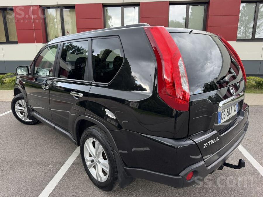Melns Nissan X-Trail 2011 Rīga, ar dzinēja tilpumu 2.00 L un nobraukumu 231 tūkst. km par 7550 €, foto 7 vietnē AUTOMOTO.COM.LV