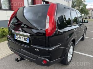 Melns Nissan X-Trail 2011 Rīga, ar dzinēja tilpumu 2.00 L un nobraukumu 231 tūkst. km par 7550 €, foto 8 vietnē AUTOMOTO.COM.LV