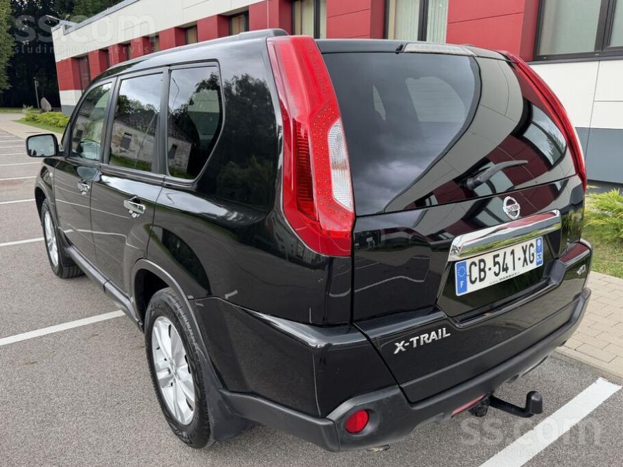 Melns Nissan X-Trail 2011 Rīga, ar dzinēja tilpumu 2.00 L un nobraukumu 231 tūkst. km par 7550 €, foto 10 vietnē AUTOMOTO.COM.LV