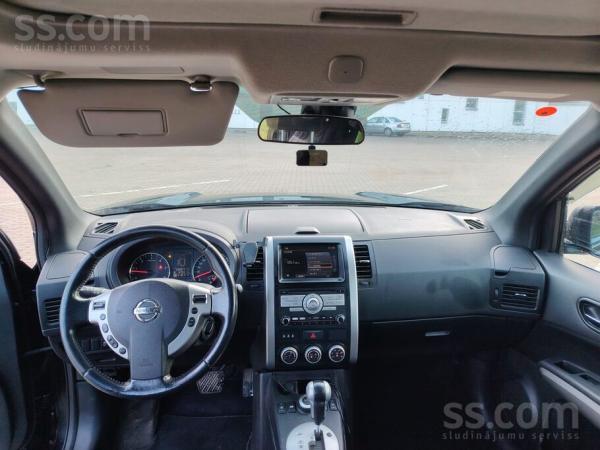 Black Nissan X-Trail 2011 in Rezekne, with an engine capacity of 2.00 L and mileage of 246 thousand km for 6390 €, photo 7 on AUTOMOTO.COM.LV