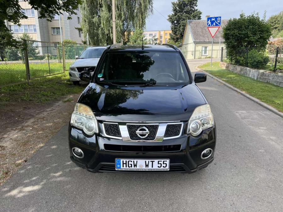 Melns Nissan X-Trail 2011 Kelmė, ar dzinēja tilpumu 2.00 L un nobraukumu 242 tūkst. km par 5400 €, foto 4 vietnē AUTOMOTO.COM.LV