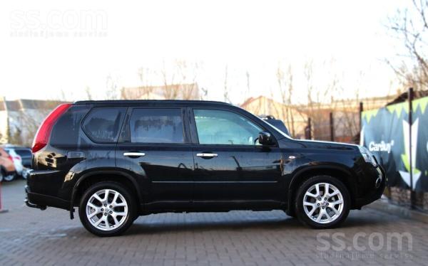 Black Nissan X-Trail 2012 in Rezekne, with an engine capacity of 2.00 L and mileage of 321 thousand km for 6495 €, photo 6 on AUTOMOTO.COM.LV