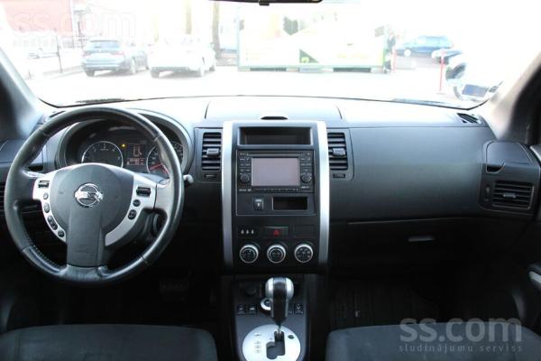 Black Nissan X-Trail 2012 in Rezekne, with an engine capacity of 2.00 L and mileage of 321 thousand km for 6495 €, photo 7 on AUTOMOTO.COM.LV