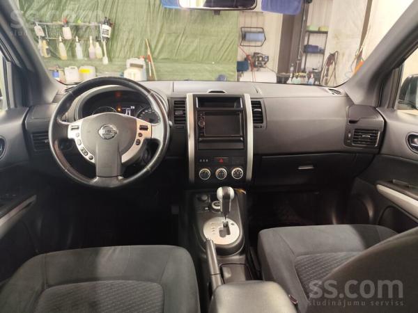 Melns Nissan X-Trail 2012 Tallina, ar dzinēja tilpumu 2.00 L un nobraukumu 188 tūkst. km par 6990 €, foto 6 vietnē AUTOMOTO.COM.LV
