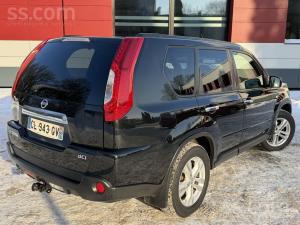 Melns Nissan X-Trail 2012 Rīga, ar dzinēja tilpumu 2.00 L un nobraukumu 232 tūkst. km par 7250 €, foto 4 vietnē AUTOMOTO.COM.LV