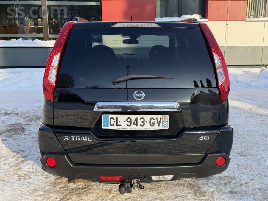 Melns Nissan X-Trail 2012 Rīga, ar dzinēja tilpumu 2.00 L un nobraukumu 232 tūkst. km par 7250 €, foto 5 vietnē AUTOMOTO.COM.LV