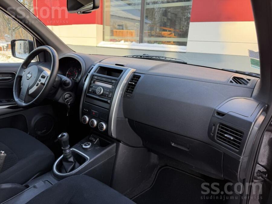 Melns Nissan X-Trail 2012 Rīga, ar dzinēja tilpumu 2.00 L un nobraukumu 232 tūkst. km par 7250 €, foto 17 vietnē AUTOMOTO.COM.LV