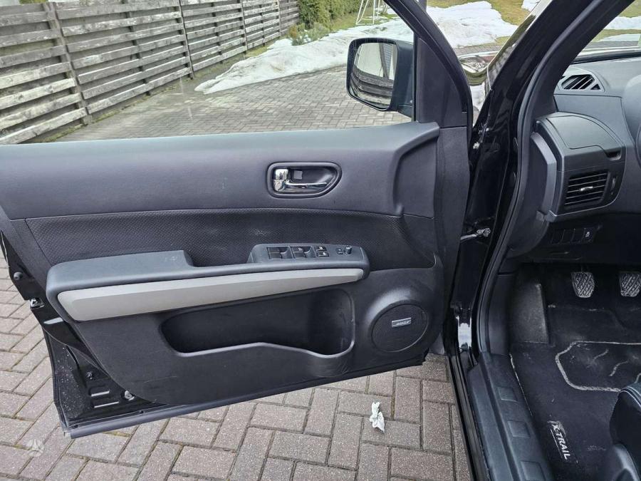 Melns Nissan X-Trail 2012 Mažeikiai, ar dzinēja tilpumu 2.00 L un nobraukumu 146 tūkst. km par 8700 €, foto 16 vietnē AUTOMOTO.COM.LV