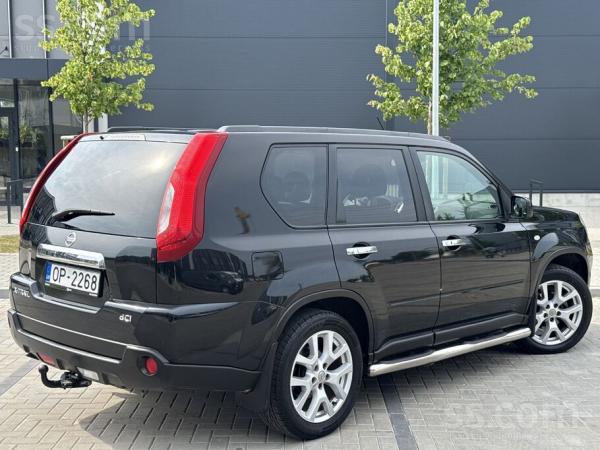 Melns Nissan X-Trail 2012 Rīga, ar dzinēja tilpumu 2.00 L un nobraukumu 260 tūkst. km par 9400 €, foto 5 vietnē AUTOMOTO.COM.LV