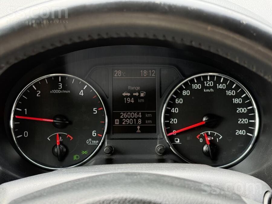 Black Nissan X-Trail 2012 in Riga, with an engine capacity of 2.00 L and mileage of 260 thousand km for 9400 €, photo 15 on AUTOMOTO.COM.LV