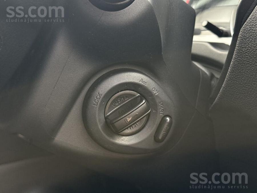Black Nissan X-Trail 2012 in Riga, with an engine capacity of 2.00 L and mileage of 260 thousand km for 9400 €, photo 23 on AUTOMOTO.COM.LV