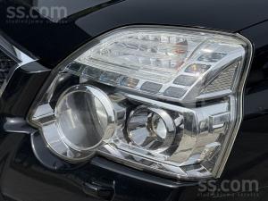 Black Nissan X-Trail 2012 in Riga, with an engine capacity of 2.00 L and mileage of 260 thousand km for 9400 €, photo 33 on AUTOMOTO.COM.LV