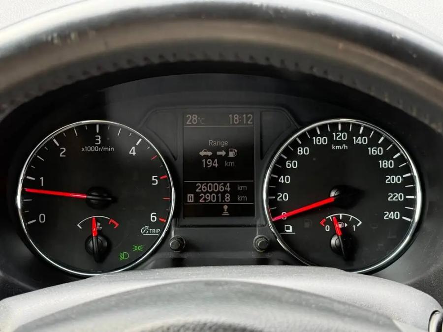 Melns Nissan X-Trail 2012 Rīga, ar dzinēja tilpumu 2.00 L un nobraukumu 260 tūkst. km par 9400 €, foto 16 vietnē AUTOMOTO.COM.LV