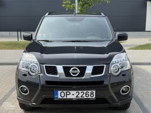 Black Nissan X-Trail 2012 in Riga, with an engine capacity of 2.00 L and mileage of 260 thousand km for 9400 €, photo 9 on AUTOMOTO.COM.LV