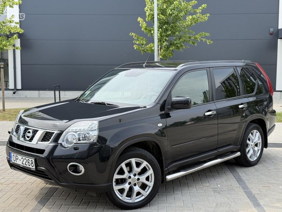 Melns Nissan X-Trail 2012 Rīga, ar dzinēja tilpumu 2.00 L un nobraukumu 260 tūkst. km par 9400 €, foto 1 vietnē AUTOMOTO.COM.LV