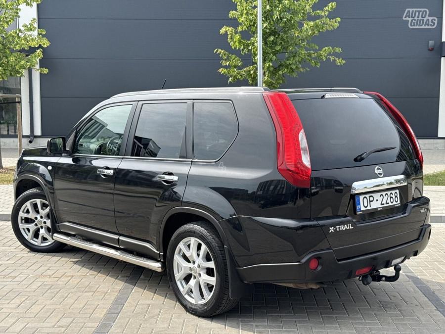 Melns Nissan X-Trail 2012 Rīga, ar dzinēja tilpumu 2.00 L un nobraukumu 260 tūkst. km par 9400 €, foto 4 vietnē AUTOMOTO.COM.LV