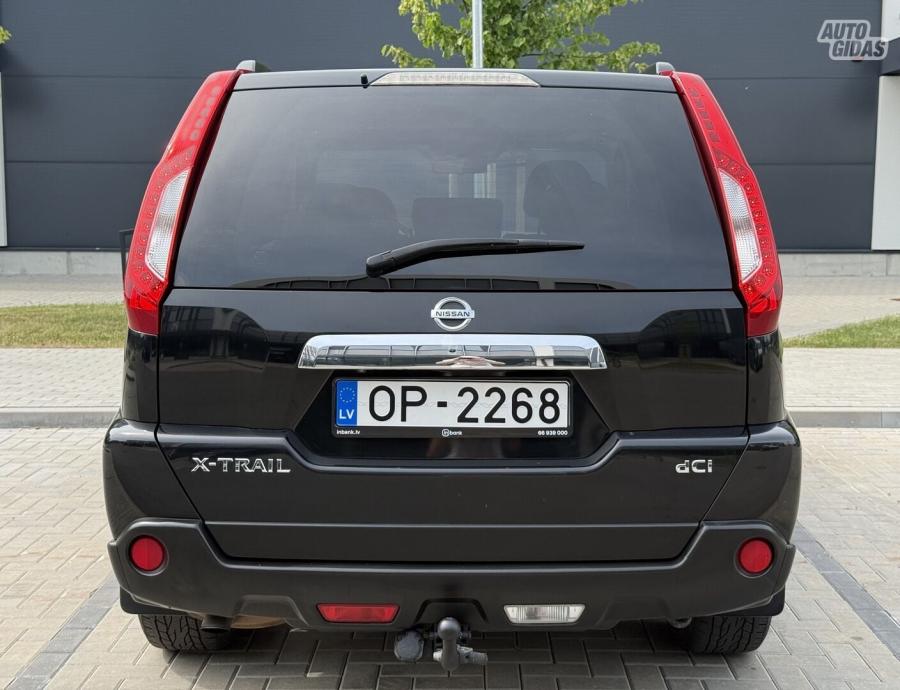 Melns Nissan X-Trail 2012 Rīga, ar dzinēja tilpumu 2.00 L un nobraukumu 260 tūkst. km par 9400 €, foto 6 vietnē AUTOMOTO.COM.LV