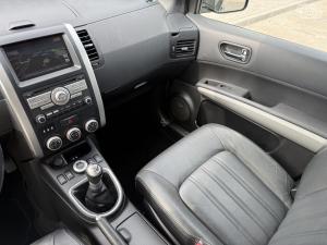Melns Nissan X-Trail 2012 Rīga, ar dzinēja tilpumu 2.00 L un nobraukumu 260 tūkst. km par 9400 €, foto 16 vietnē AUTOMOTO.COM.LV