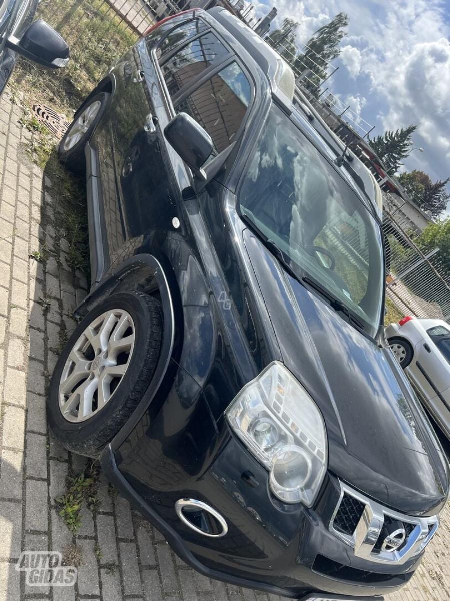 Black Nissan X-Trail 2012 in Marijampole, with an engine capacity of 2.00 L and mileage of 260 thousand km for 4800 €, photo 3 on AUTOMOTO.COM.LV